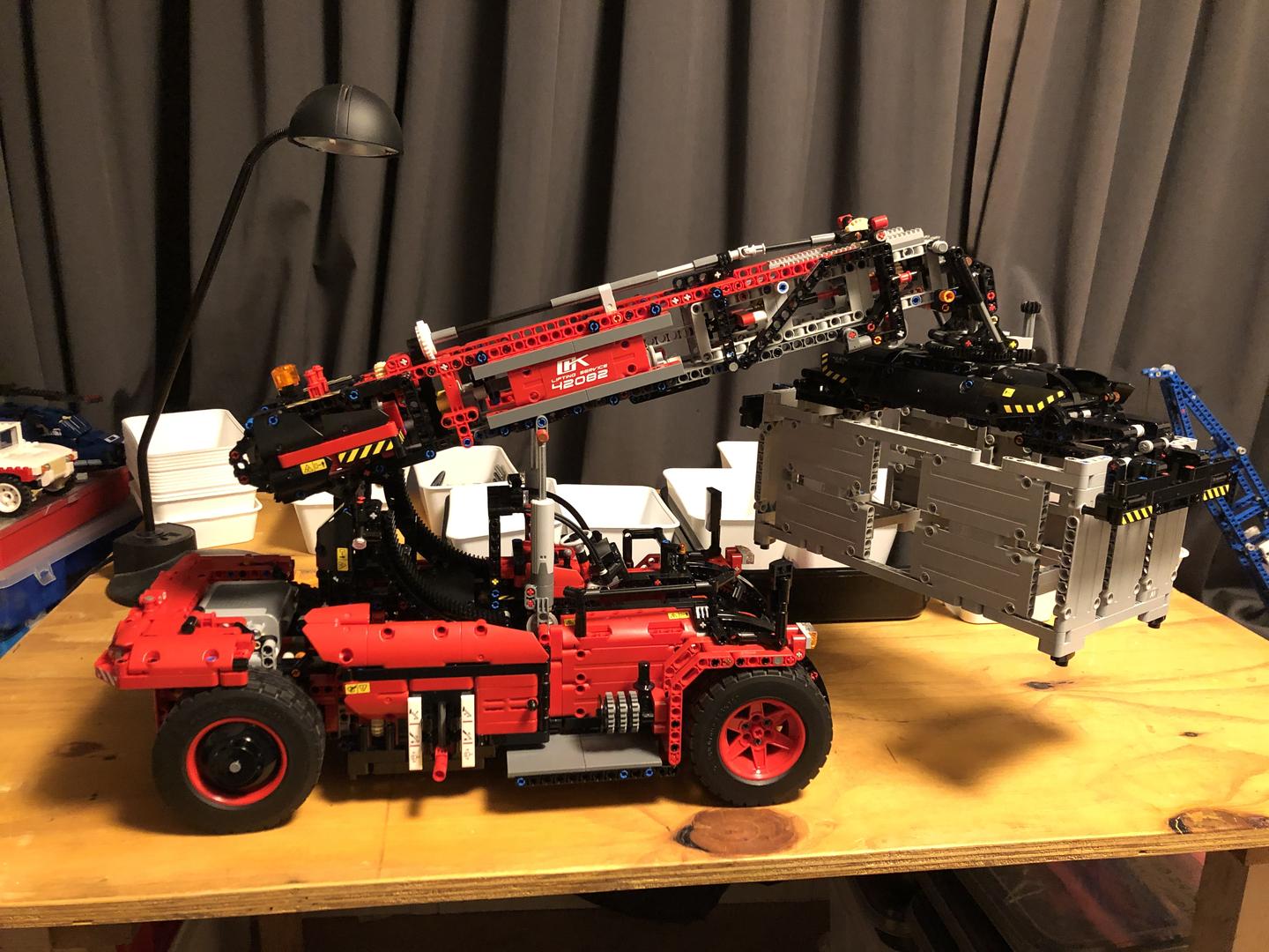LEGO MOC 42082 C model - Reach Stacker by Dyens Creations | Rebrickable ...