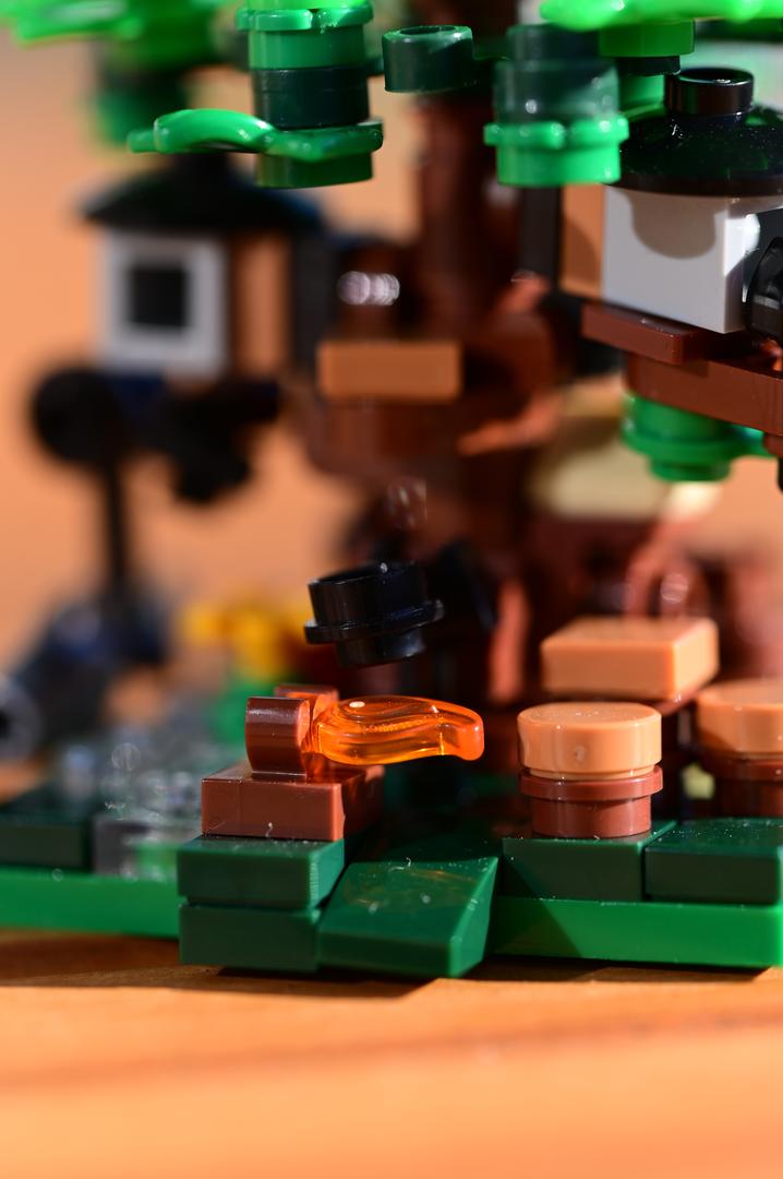 LEGO MOC Micro Tree House by pomx | Rebrickable - Build with LEGO