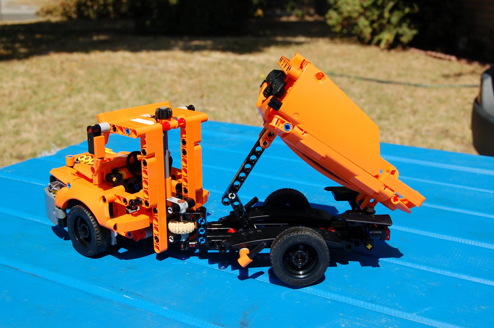LEGO MOC 42093 Dump Truck by Nequmodiva | Rebrickable - Build with LEGO