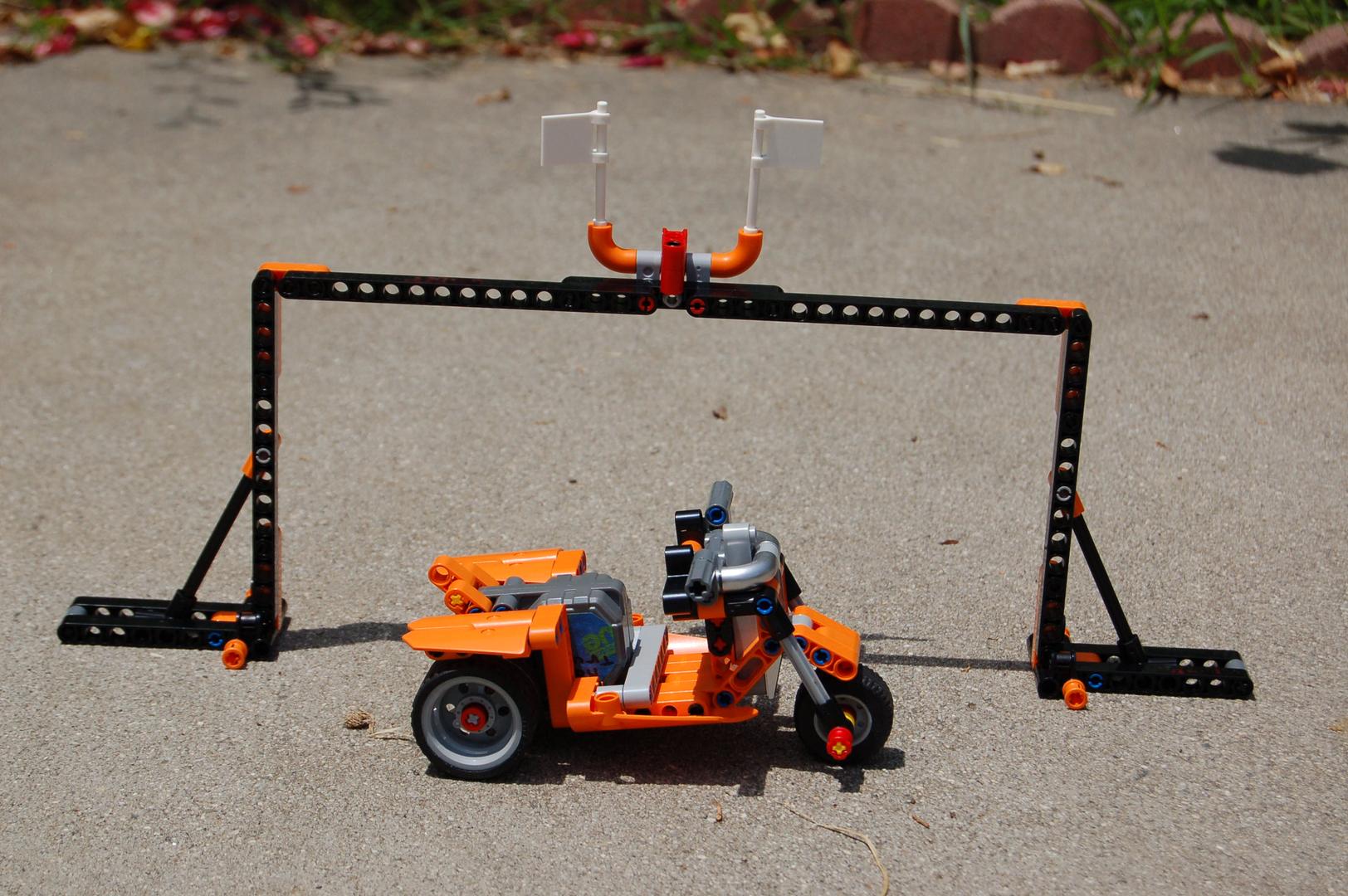 LEGO MOC 42104 Chopper Trike by Keep On Bricking | Rebrickable - Build ...