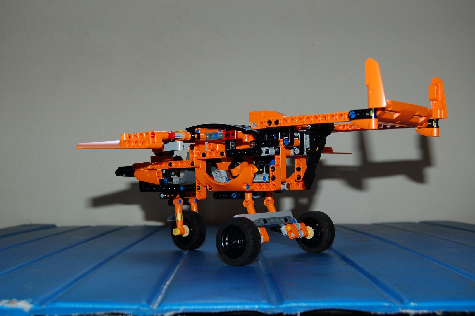 LEGO MOC 42093 Reconnaissance Plane by Inter86 | Rebrickable - Build ...