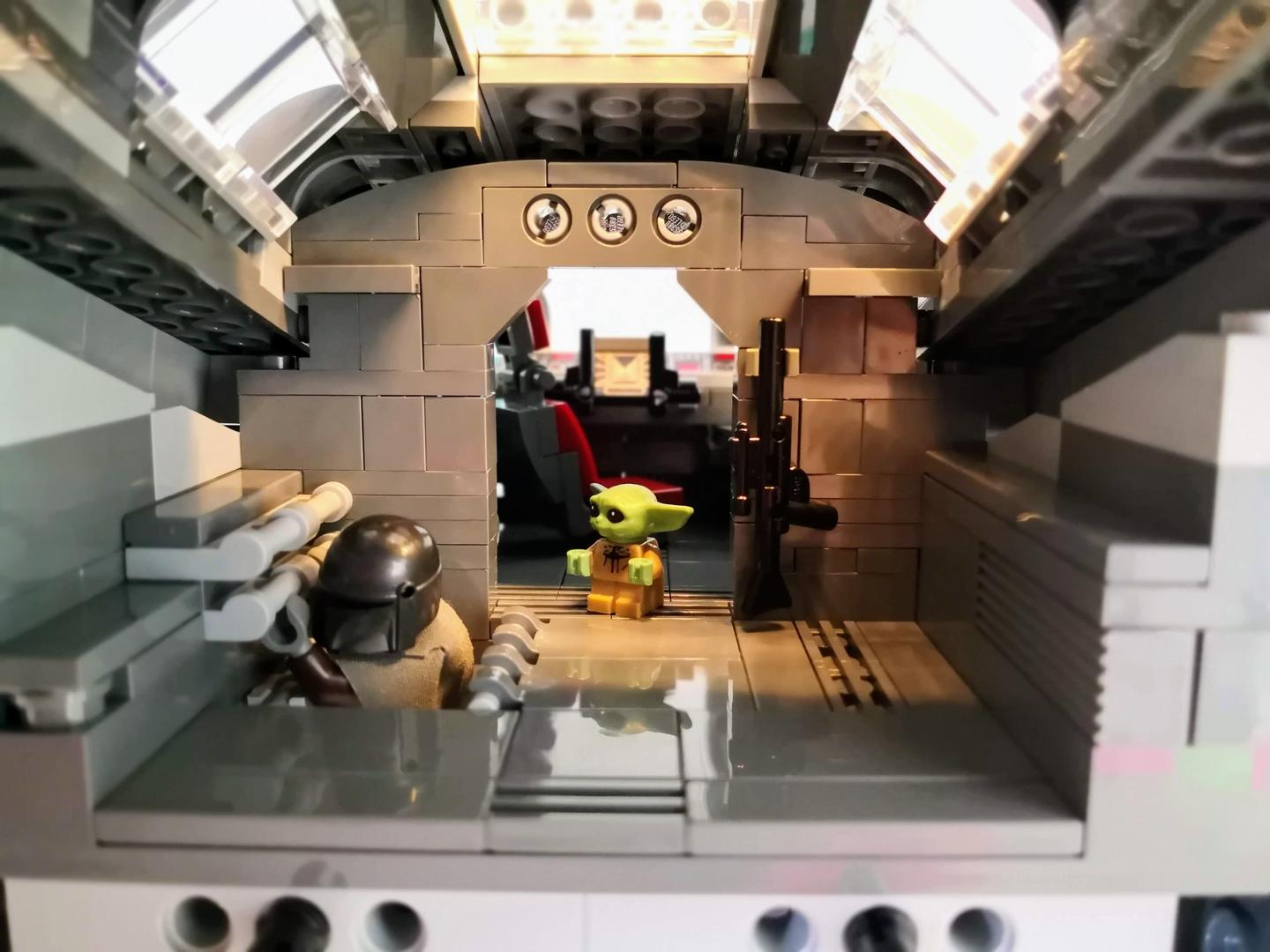 LEGO MOC UCS Razor Crest by Papaglop by papaglop | Rebrickable - Build ...