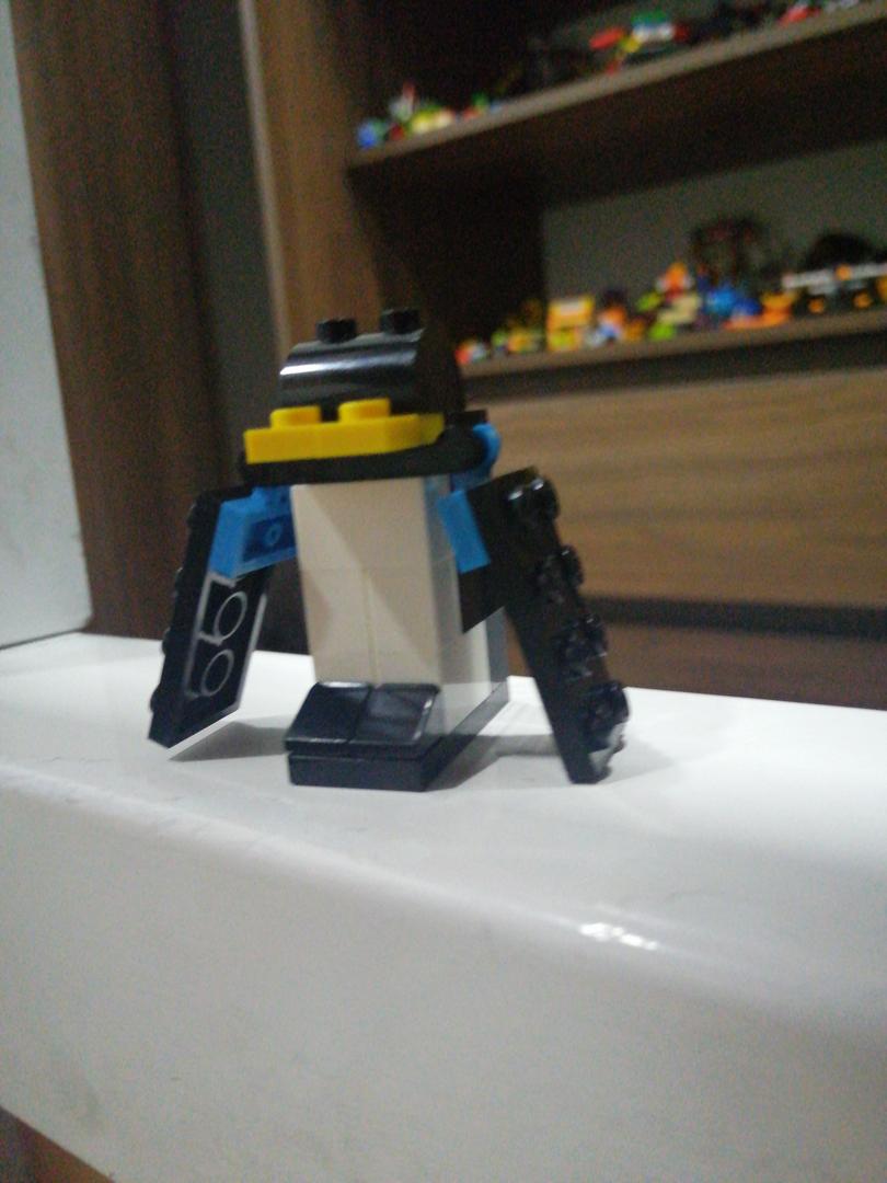 LEGO MOC Penguin by nenalmapal | Rebrickable - Build with LEGO
