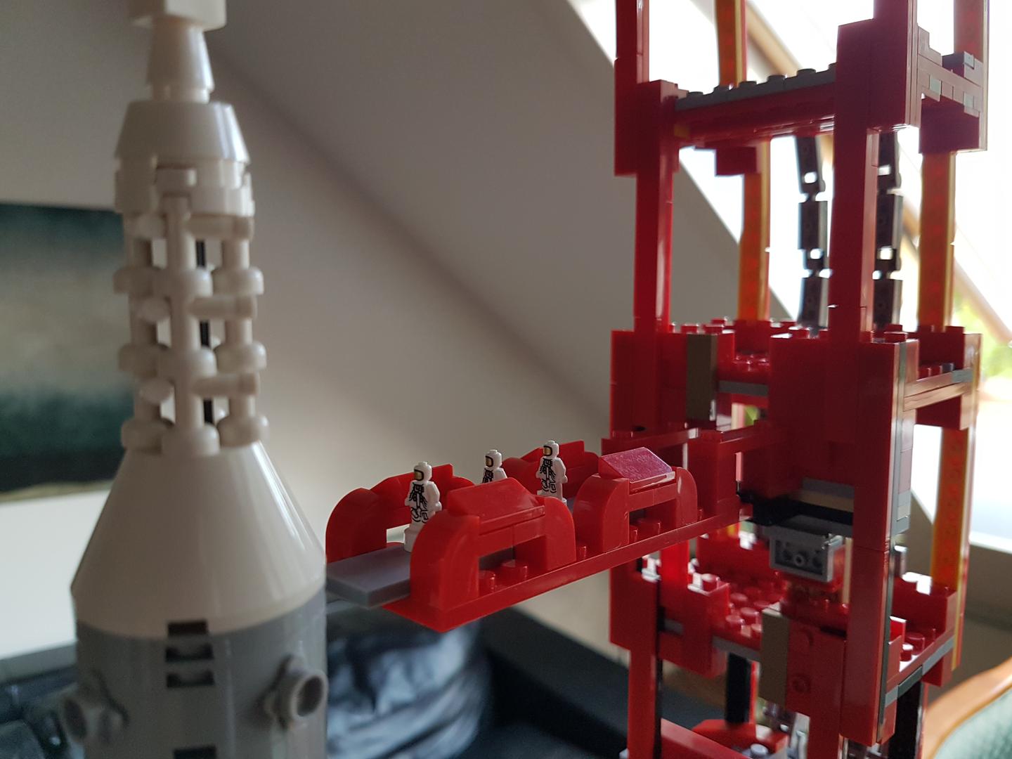 LEGO MOC Saturn V Mobile launcher by BennyBenster | Rebrickable - Build ...