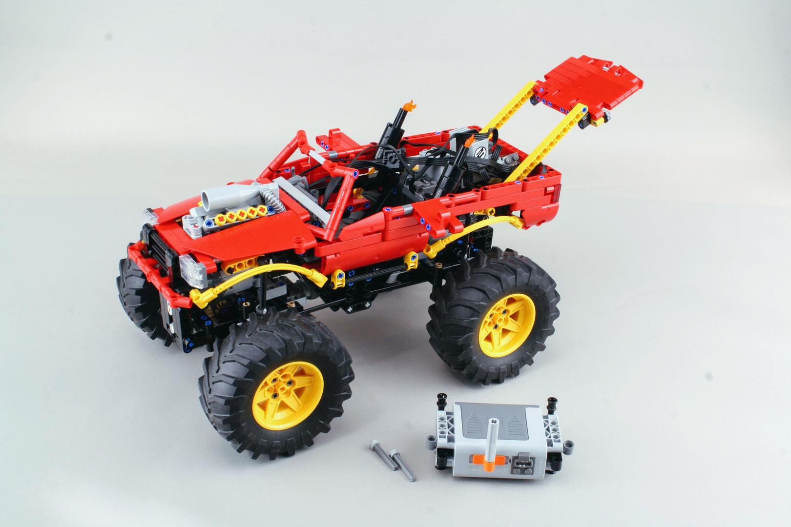 LEGO MOC Monster Truck by Nico71 | Rebrickable - Build with LEGO