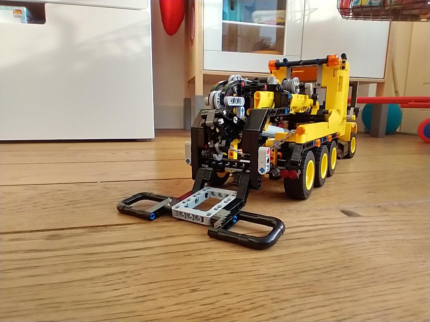 LEGO MOC 42108 American Tow Truck - alternate build by timtimgo ...