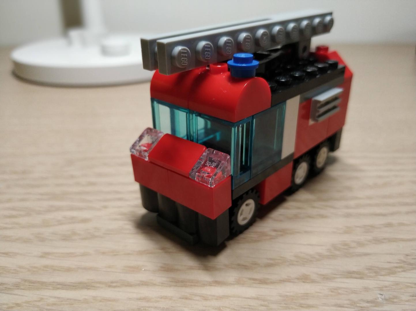 LEGO MOC Fire Fighter by BrickBrush | Rebrickable - Build with LEGO