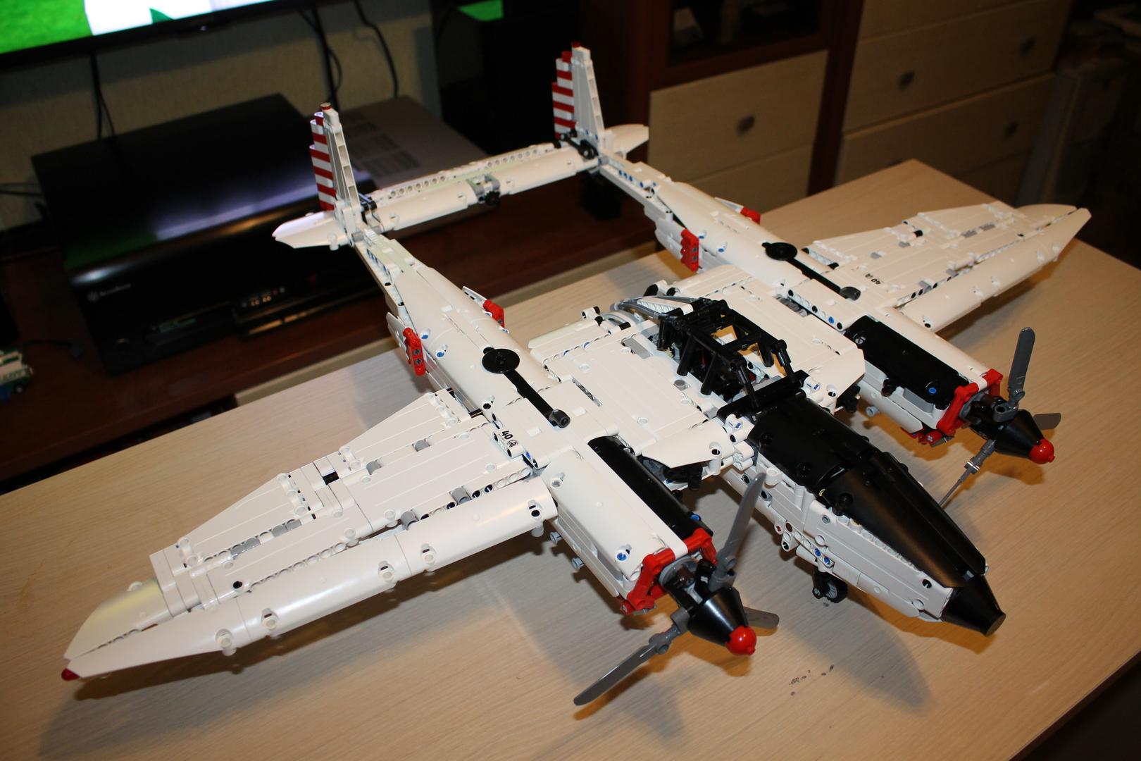 LEGO MOC Lockheed Martin P38 White Lightnin' by Rudivdk | Rebrickable ...