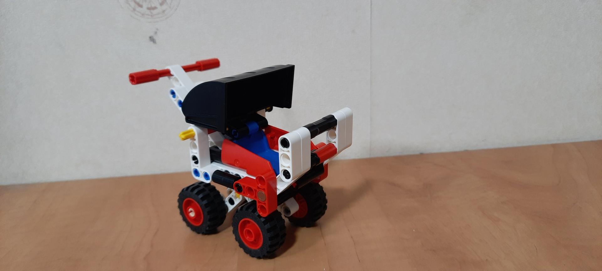 LEGO MOC 42116 Baby Stroller by TheLuckyOne | Rebrickable - Build with LEGO