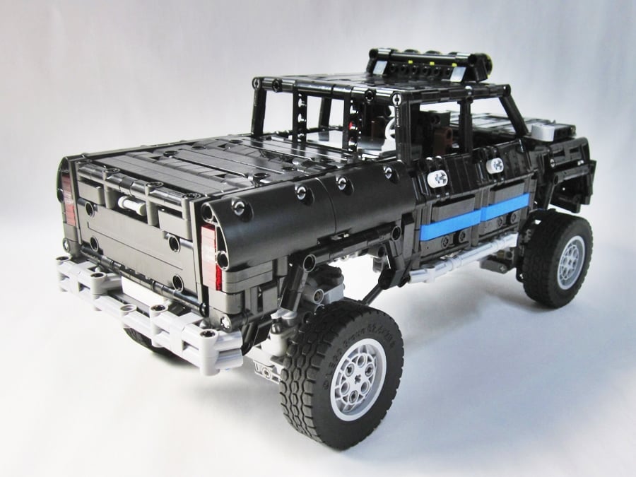 LEGO MOC LEGO Technic Dual-Driveshaft Pickup by KevinMoo | Rebrickable ...
